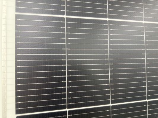 200W 얇은 필름 모노 BIPV 태양 전지 모듈 580W 유연한 접이식 태양 전지 패널